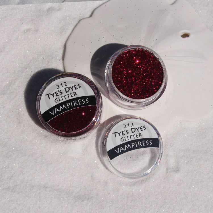 TD Glitter Vampiress #151 | Sun Palace Store